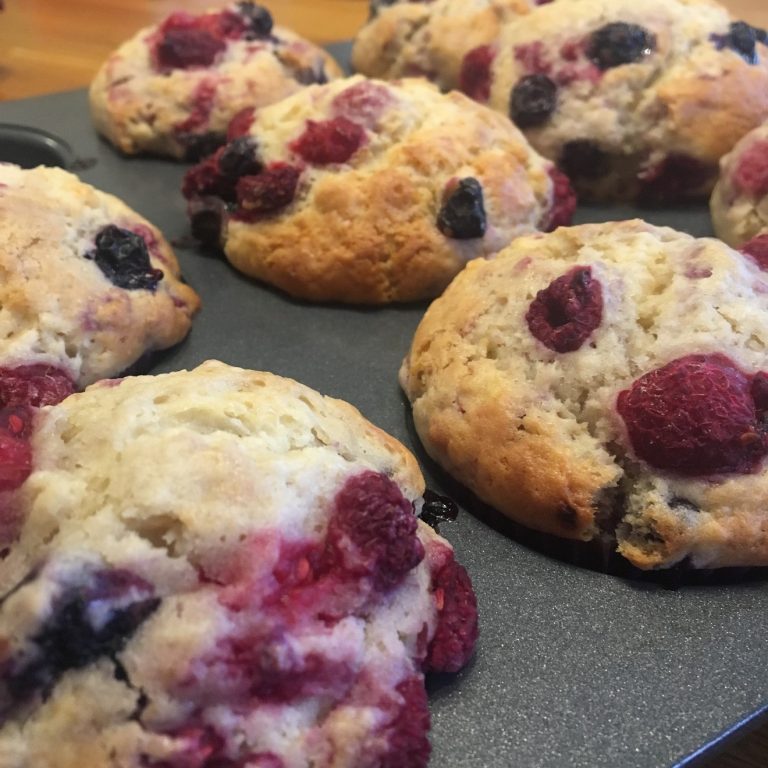 Muffins aux petits fruits - Un autre blogue de maman